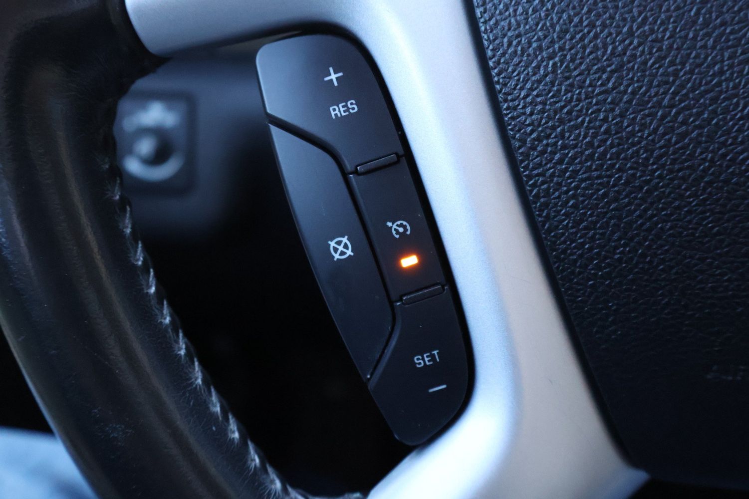 2012 Chevrolet Traverse LTZ | Victory Motors of Colorado