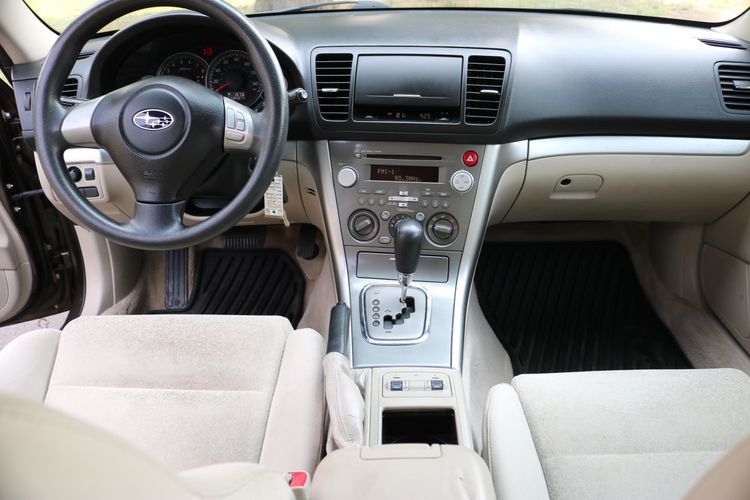 2008 Subaru Outback 2.5i | Victory Motors of Colorado