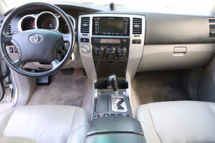 2005 Toyota 4Runner Limited | Victory Motors of Colorado