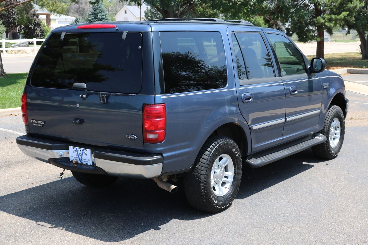 2002 Ford Expedition XLT | Victory Motors of Colorado