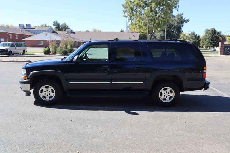 2005 Chevrolet Suburban Photos