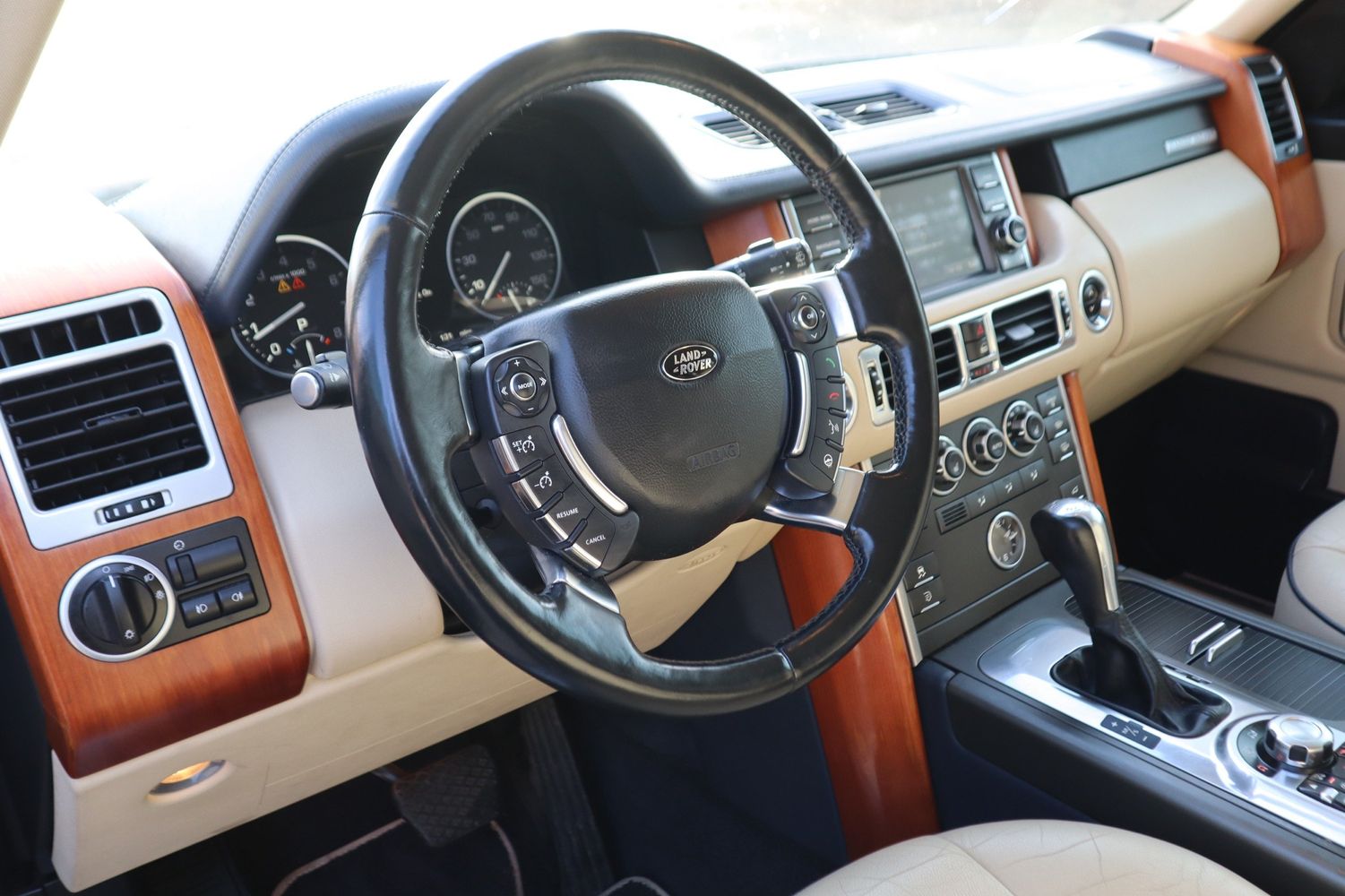 2011 Land Rover Range Rover HSE | Victory Motors of Colorado