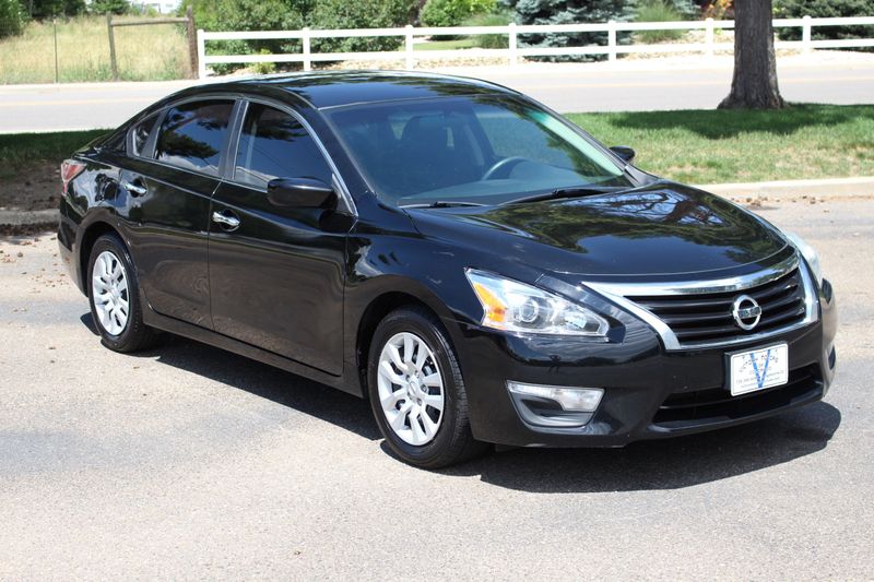 2014 Nissan Altima Photos