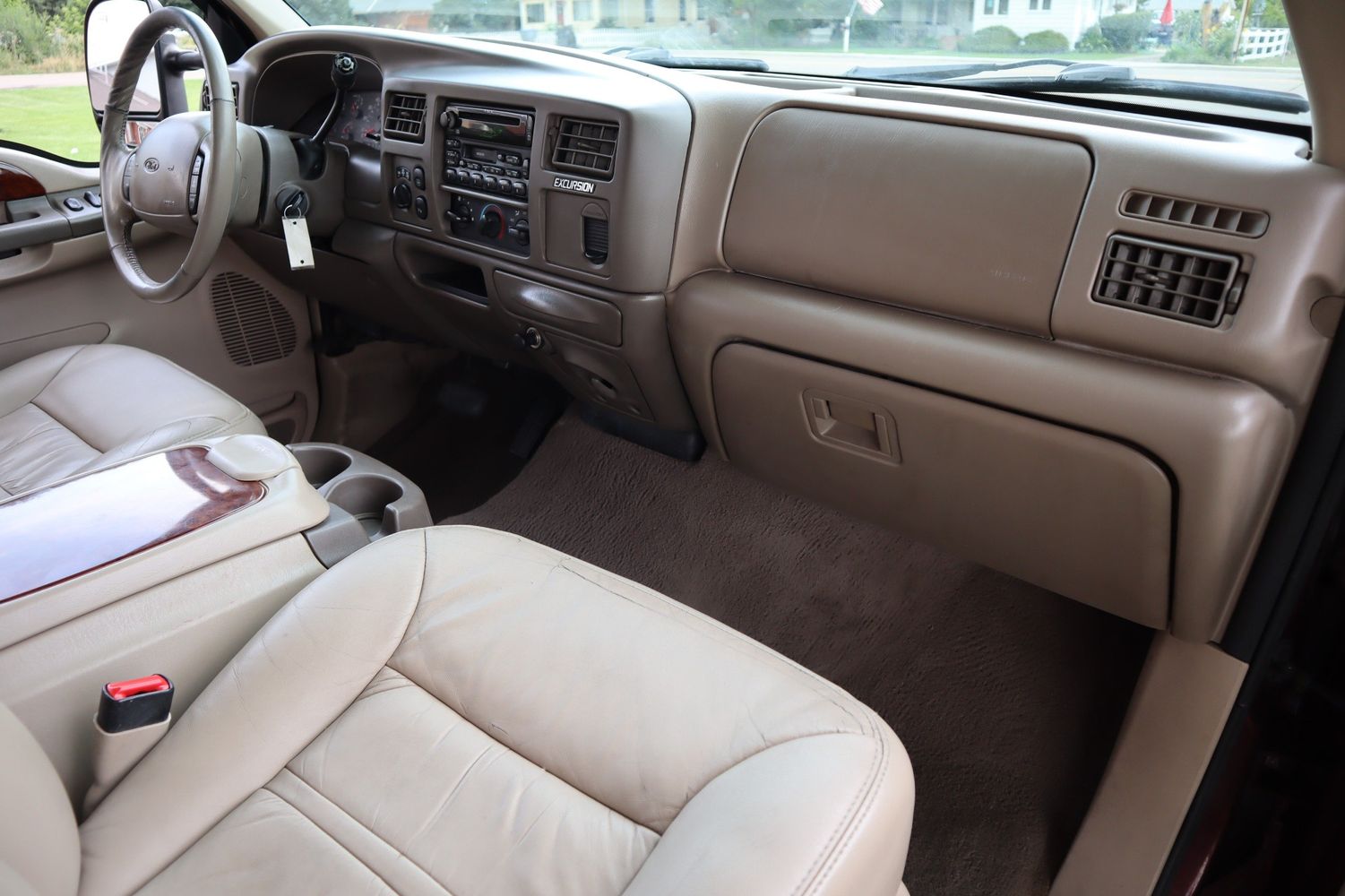 2000 Ford Excursion Limited | Victory Motors of Colorado