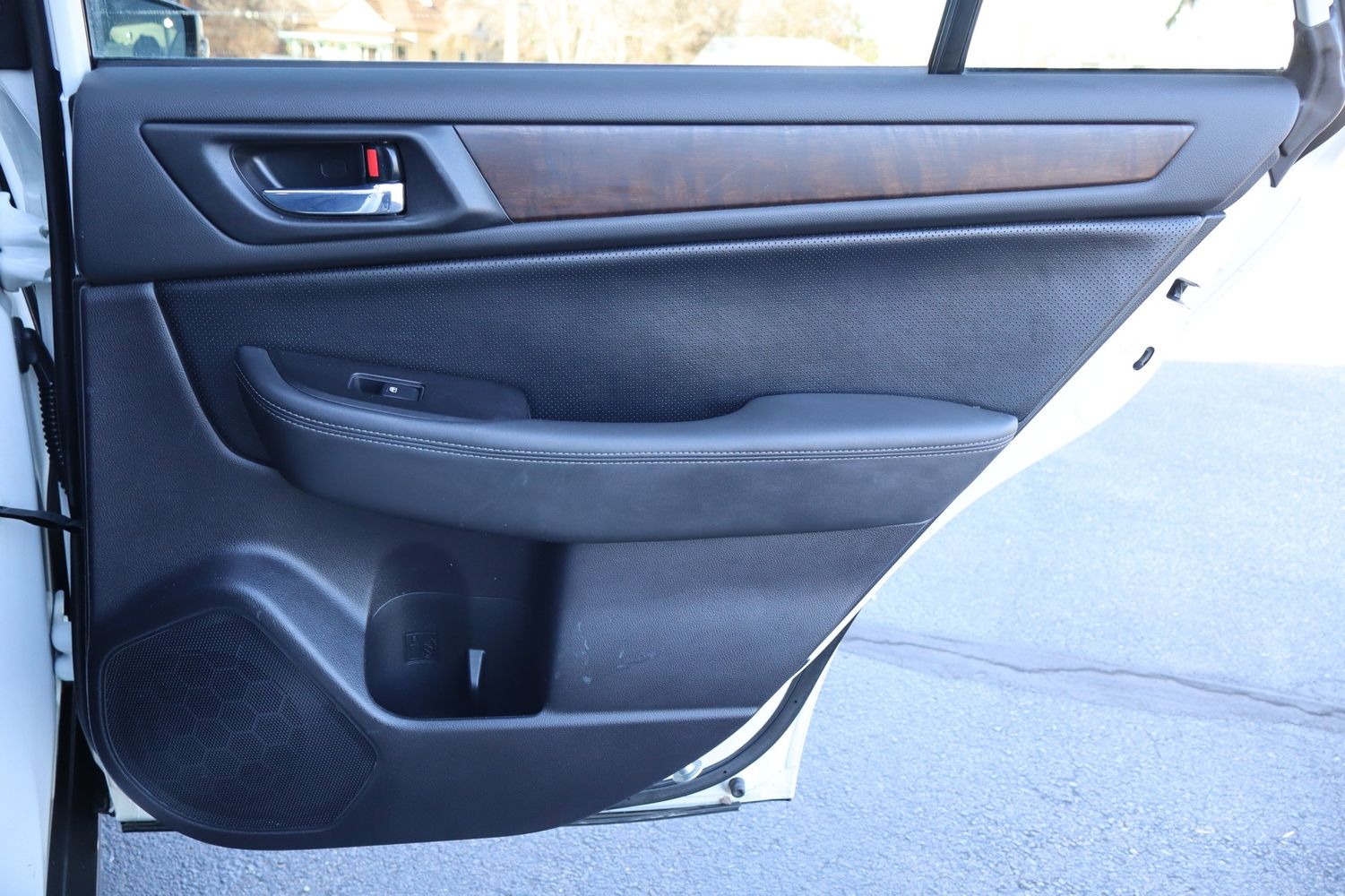 2015 Subaru Outback 3.6R Limited | Victory Motors of Colorado