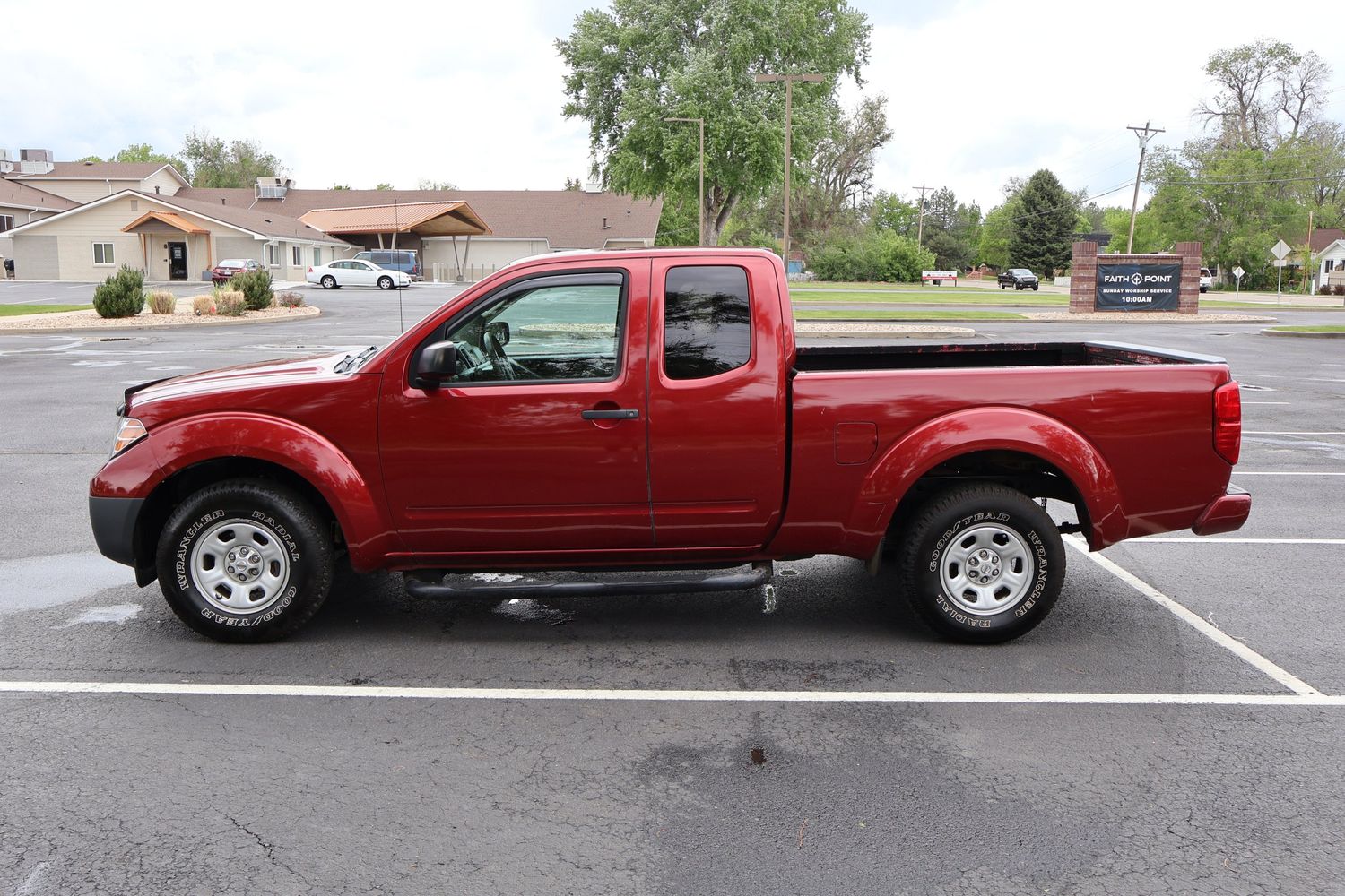 2017 Nissan Frontier SV | Victory Motors of Colorado