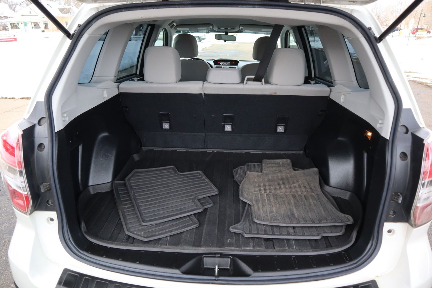 2016 Subaru Forester 2.5i | Victory Motors of Colorado