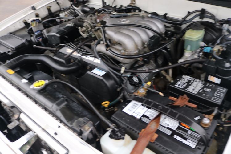 1998 Toyota 4Runner Limited | Victory Motors of Colorado