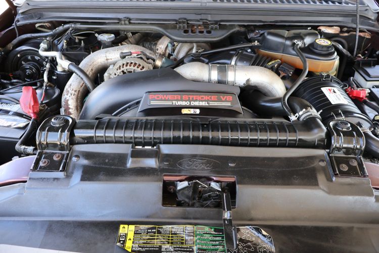 2003 Ford F-250 Super Duty Lariat | Victory Motors of Colorado