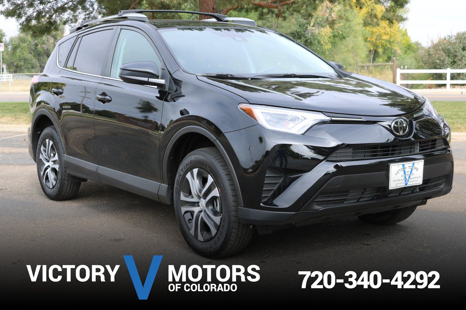 2018 Toyota RAV4 LE | Victory Motors of Colorado
