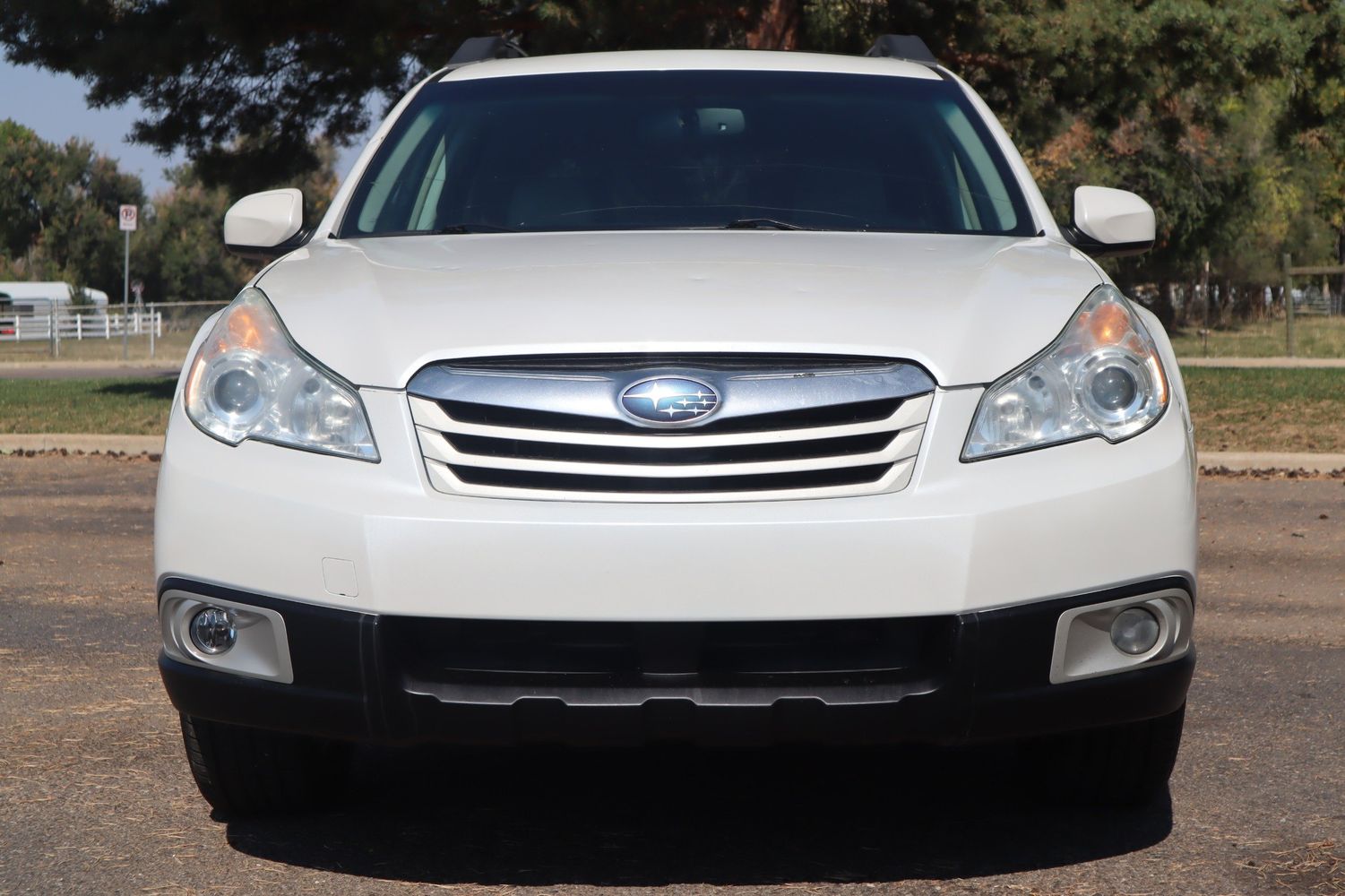 2011 Subaru Outback 2.5i Premium | Victory Motors of Colorado