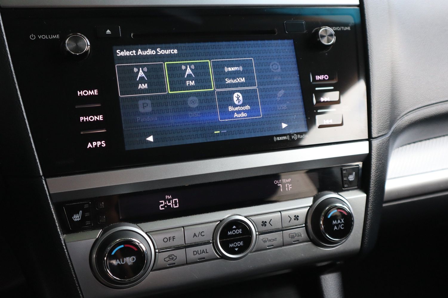 2016 Subaru Outback 2.5i Premium | Victory Motors of Colorado