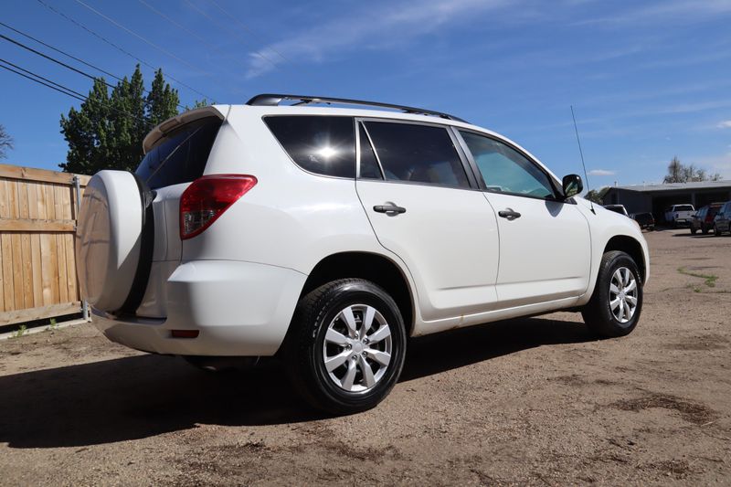 2007 Toyota RAV4 Photos