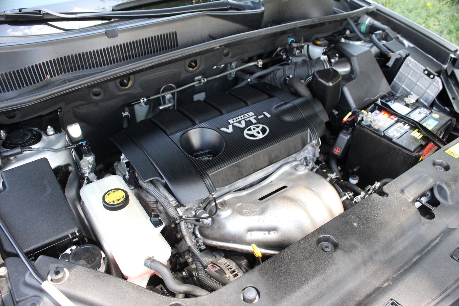 2010 Toyota RAV4 AWD | Victory Motors of Colorado