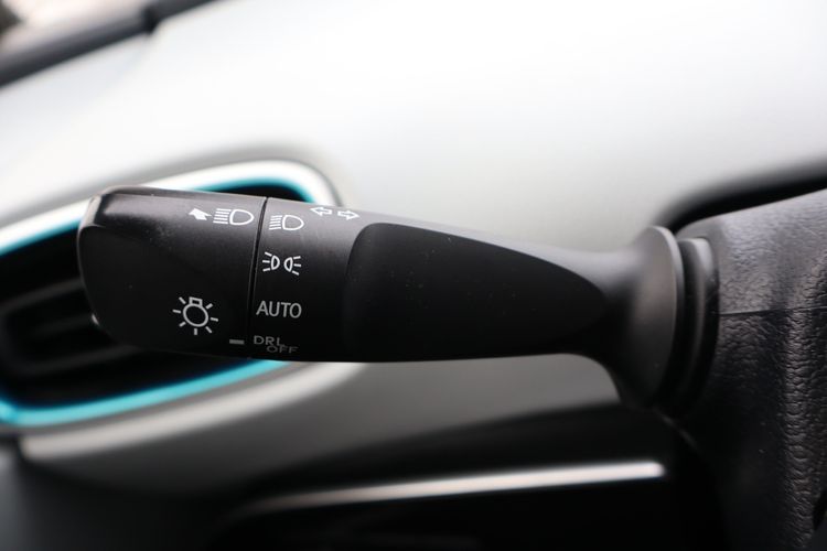 2016 Toyota Prius Three | Victory Motors of Colorado