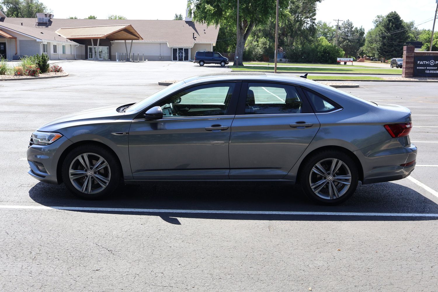 2020 Volkswagen Jetta 1.4T R-Line SULEV | Victory Motors of Colorado