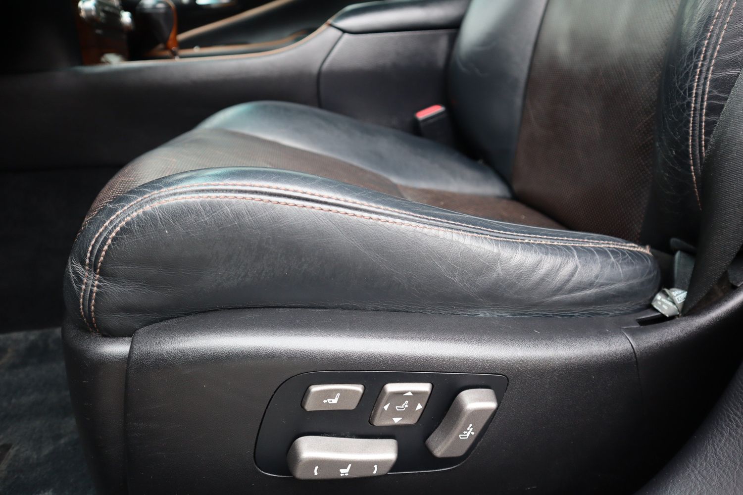 2011 Lexus LS 460 Base | Victory Motors of Colorado