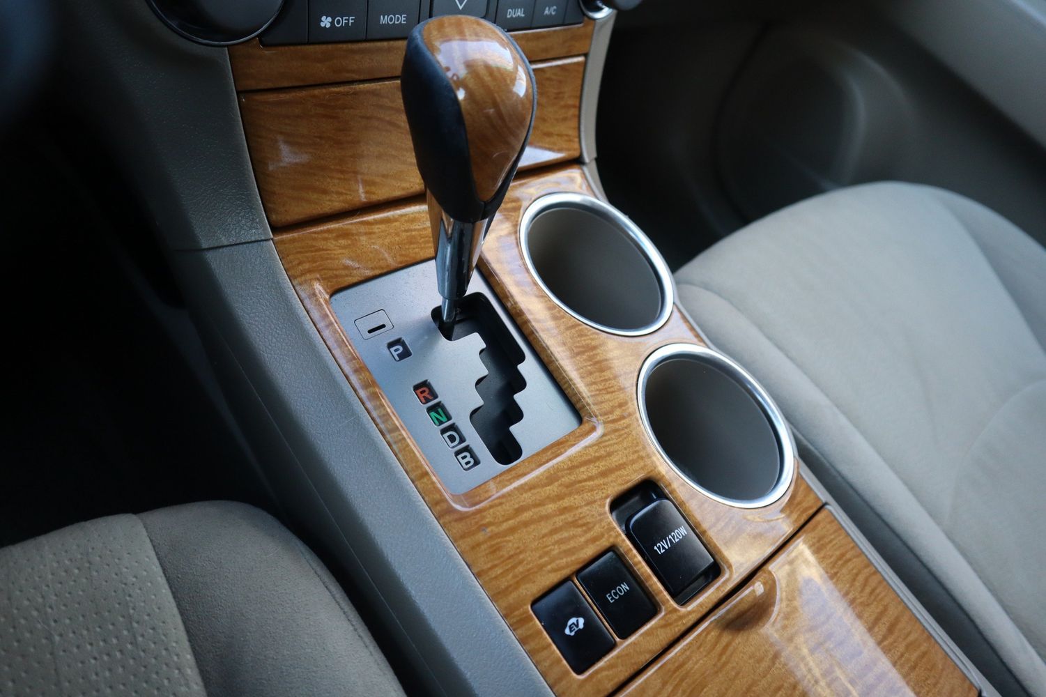 2008 Toyota Highlander Hybrid Base | Victory Motors of Colorado