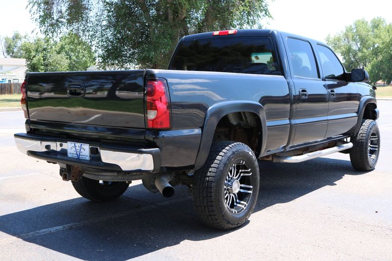 2004 Chevrolet Silverado 2500HD Photos