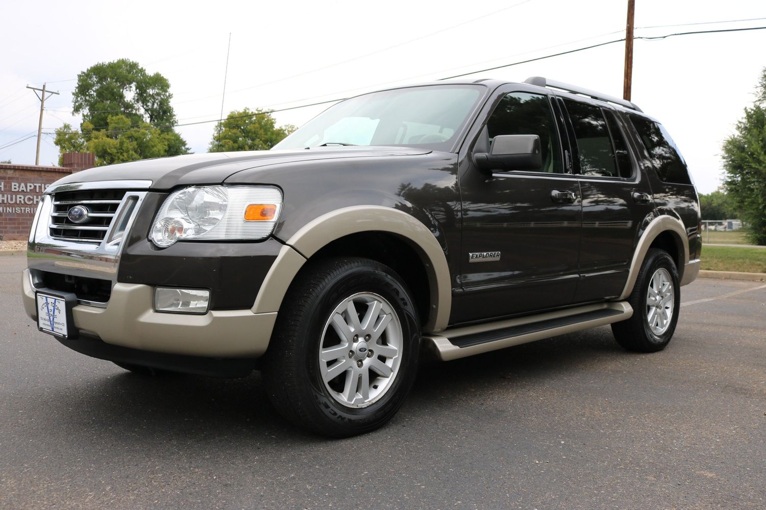 2006 Ford Explorer Eddie Bauer | Victory Motors of Colorado
