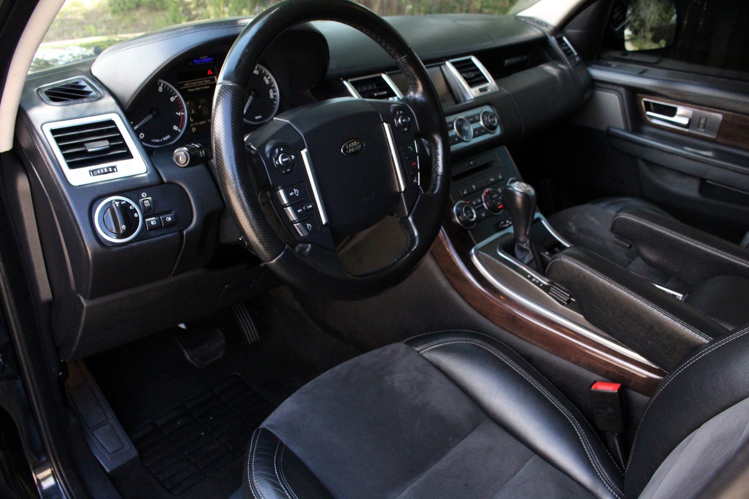 2010 Land Rover Range Rover Sport HSE | Victory Motors of Colorado