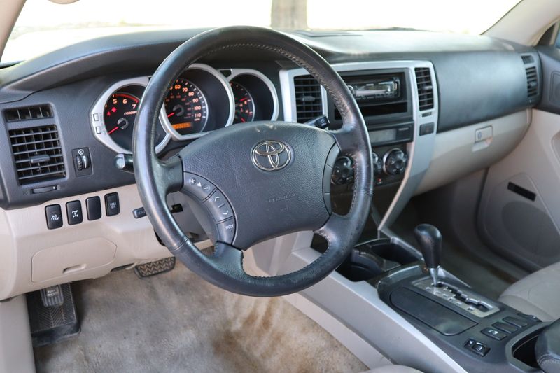 2004 Toyota 4Runner Photos