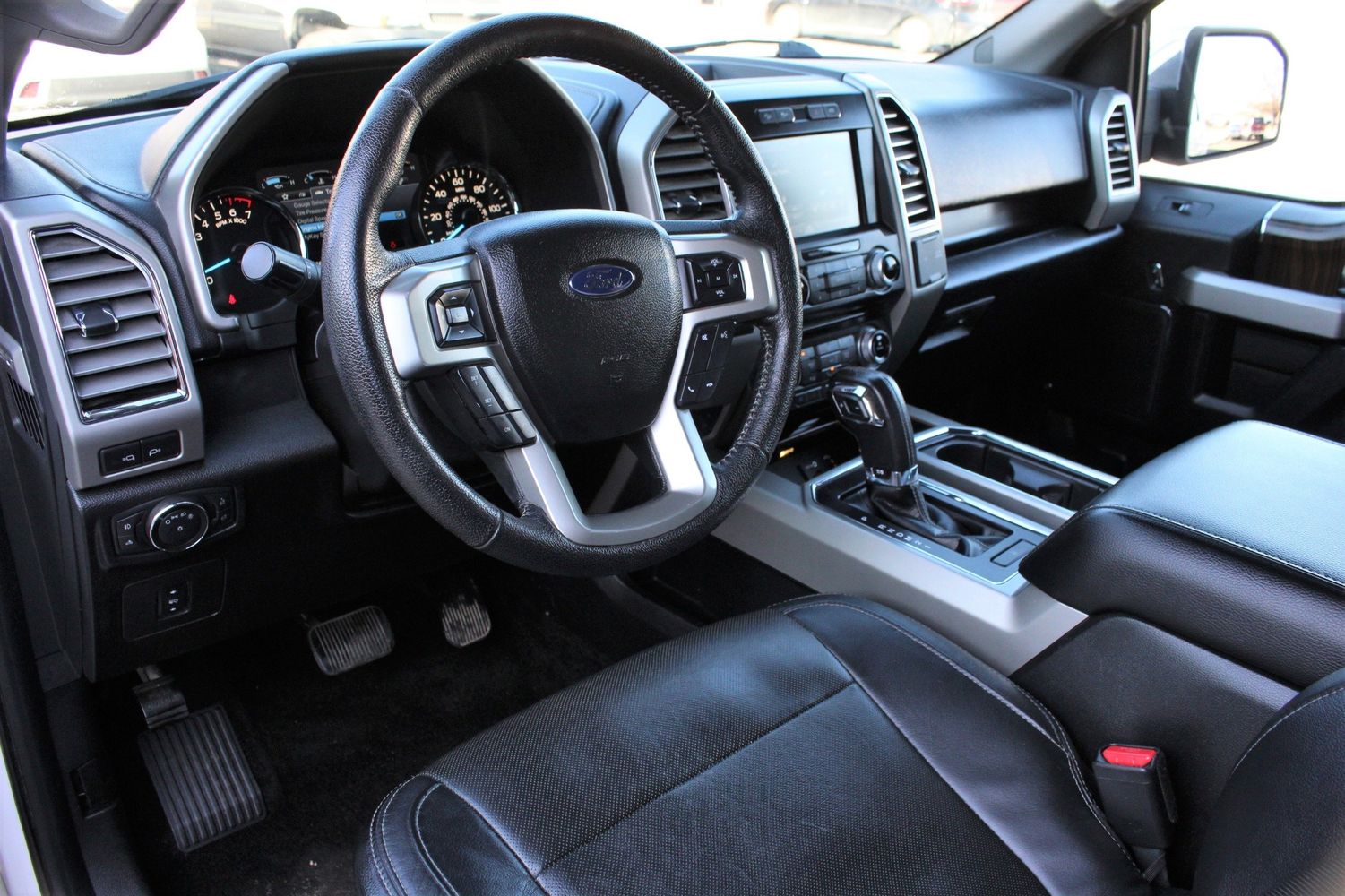 2015 Ford F-150 Lariat | Victory Motors of Colorado