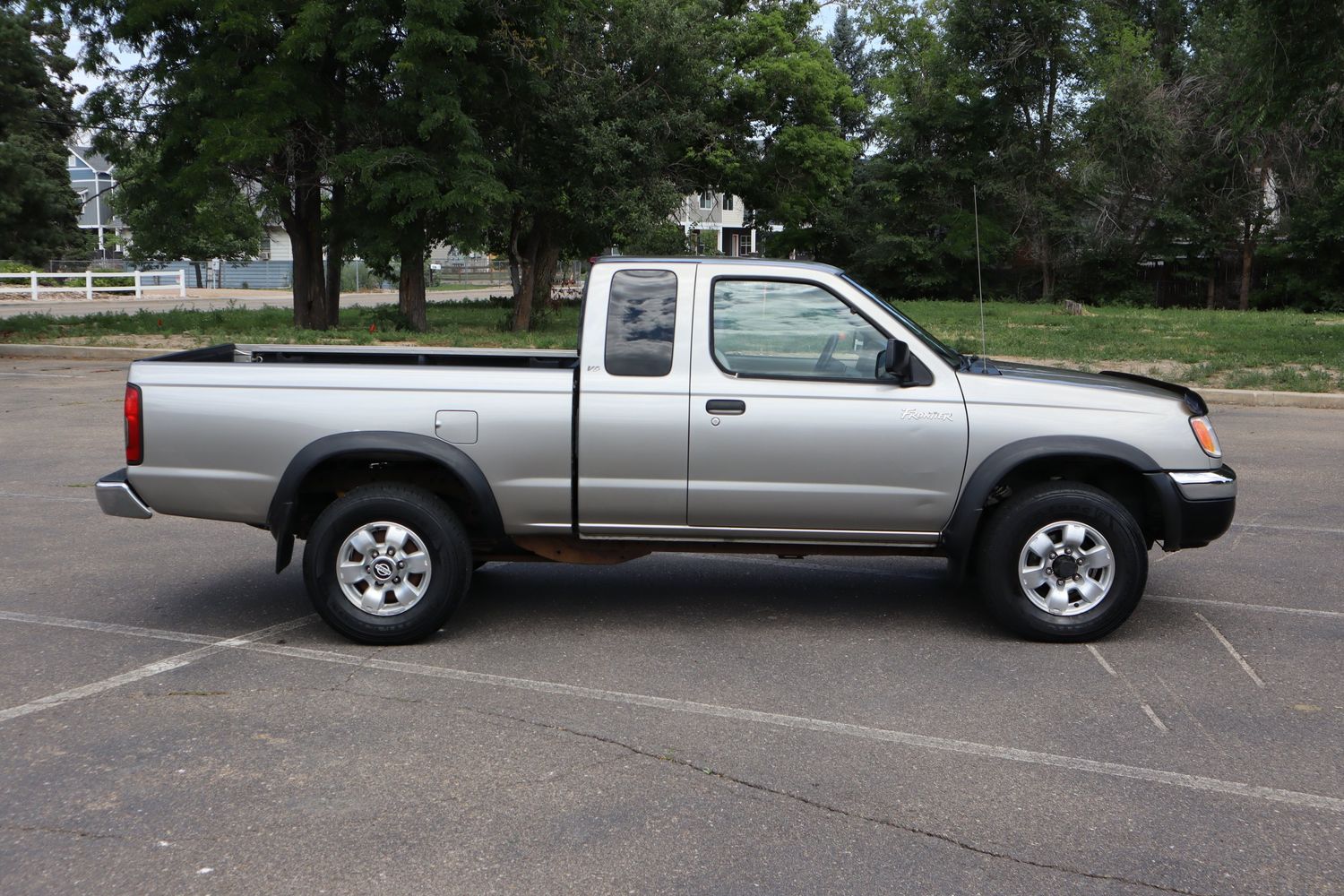2000 Nissan Frontier XE-V6 | Victory Motors of Colorado