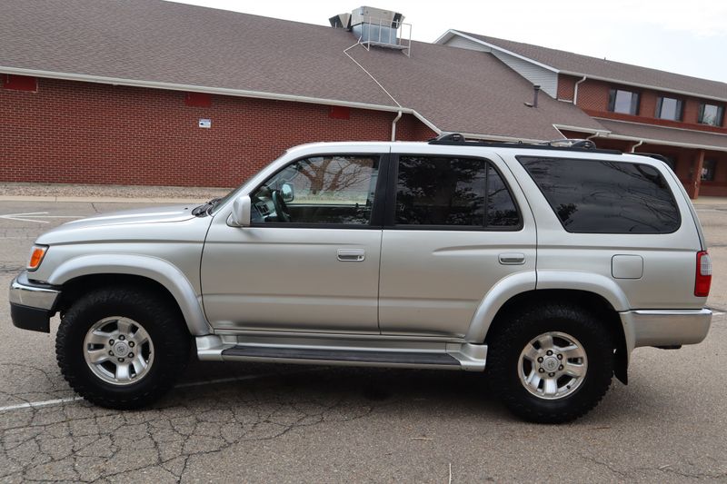 2000 Toyota 4Runner Photos