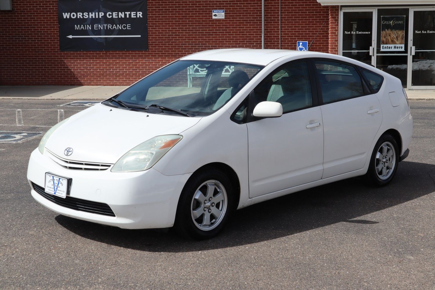 2004 Toyota Prius Base | Victory Motors of Colorado