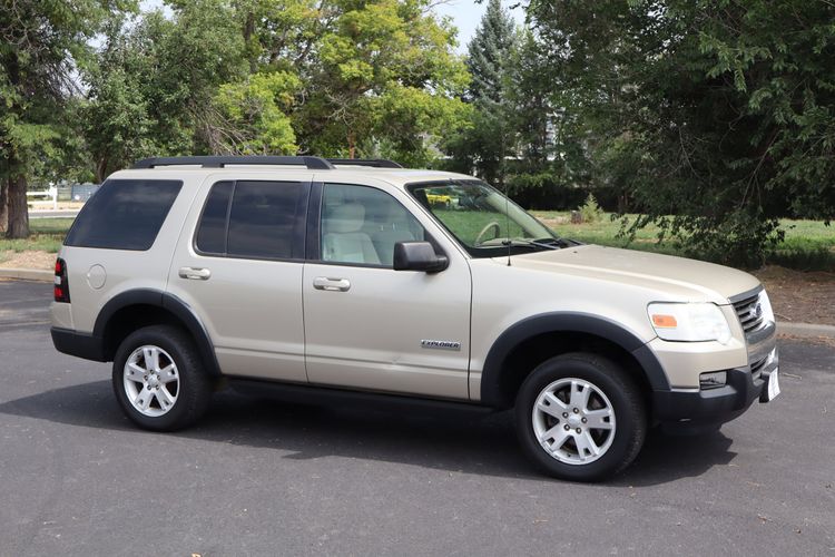 2007 Ford Explorer XLT | Victory Motors of Colorado