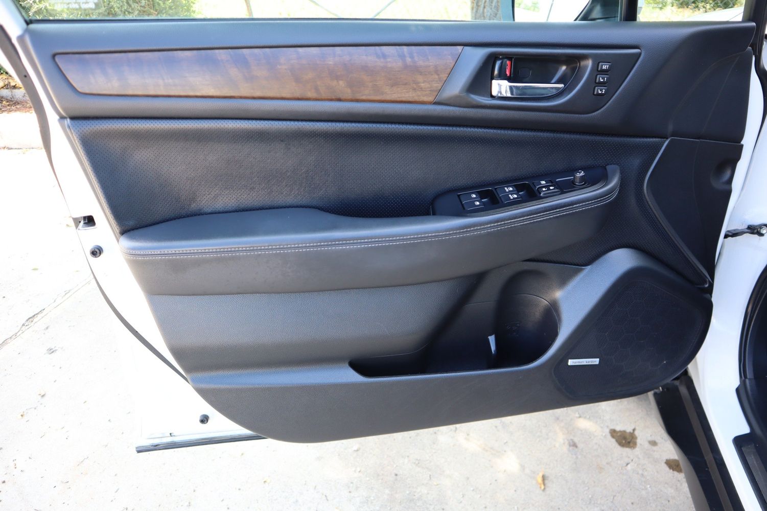 2015 Subaru Outback 3.6R Limited | Victory Motors of Colorado