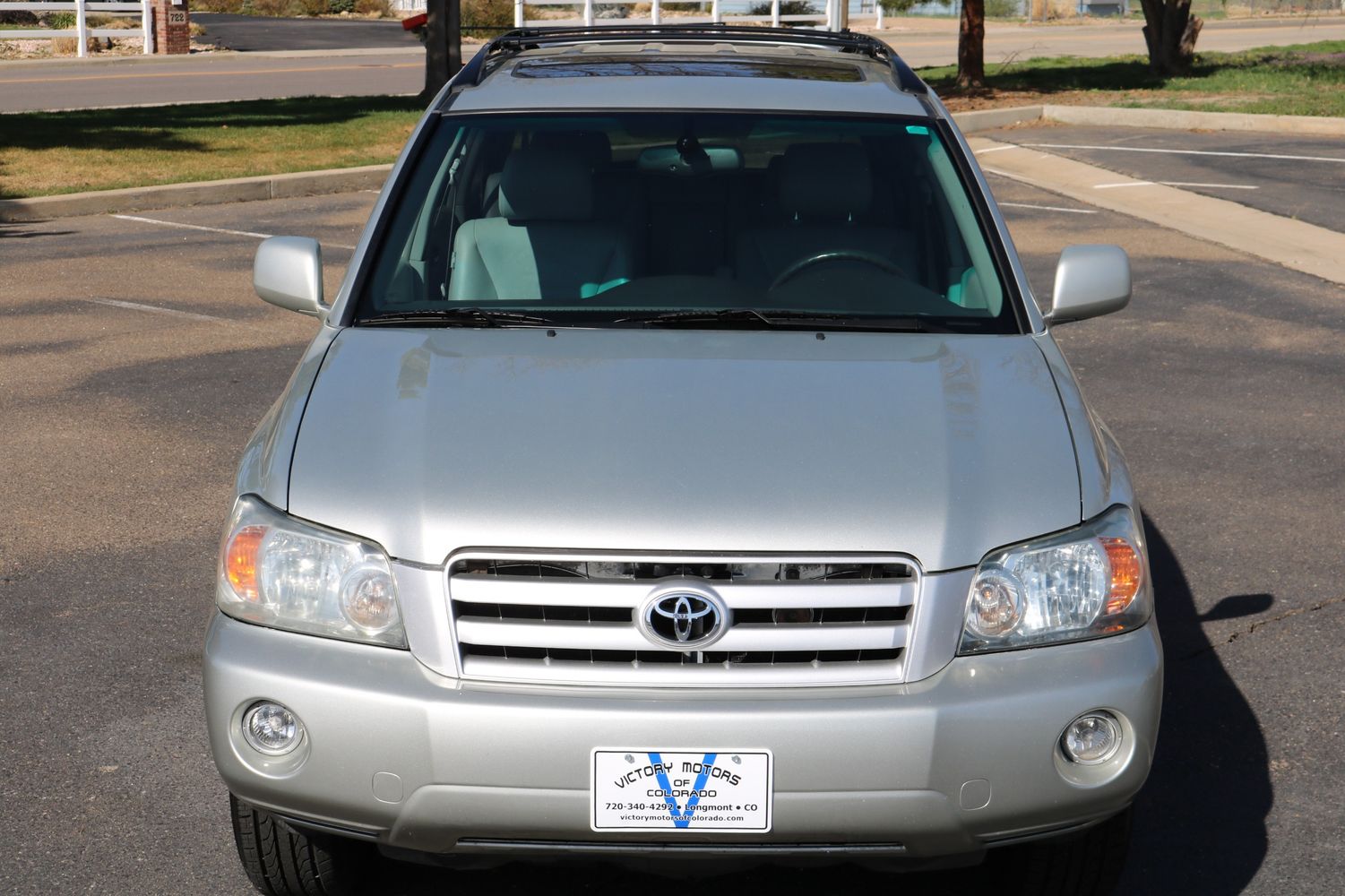 2004 Toyota Highlander Limited | Victory Motors of Colorado