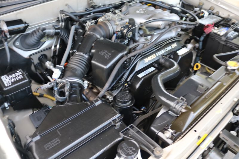 2002 Toyota 4Runner Photos