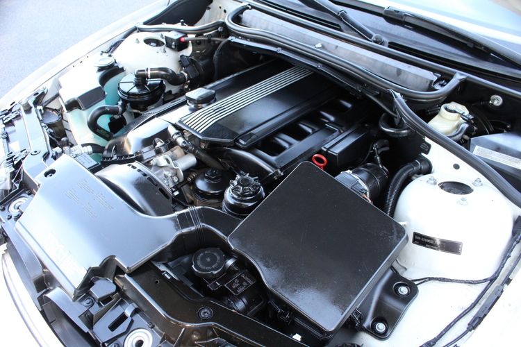 2005 BMW 325Ci | Victory Motors of Colorado