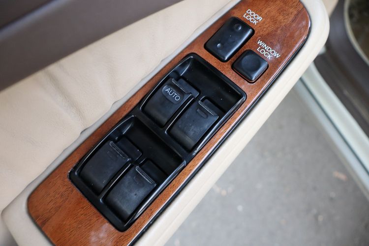 1993 Lexus LS 400 Base | Victory Motors of Colorado