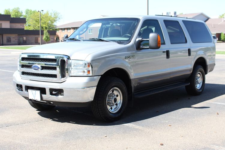 2005 Ford Excursion XLT | Victory Motors of Colorado