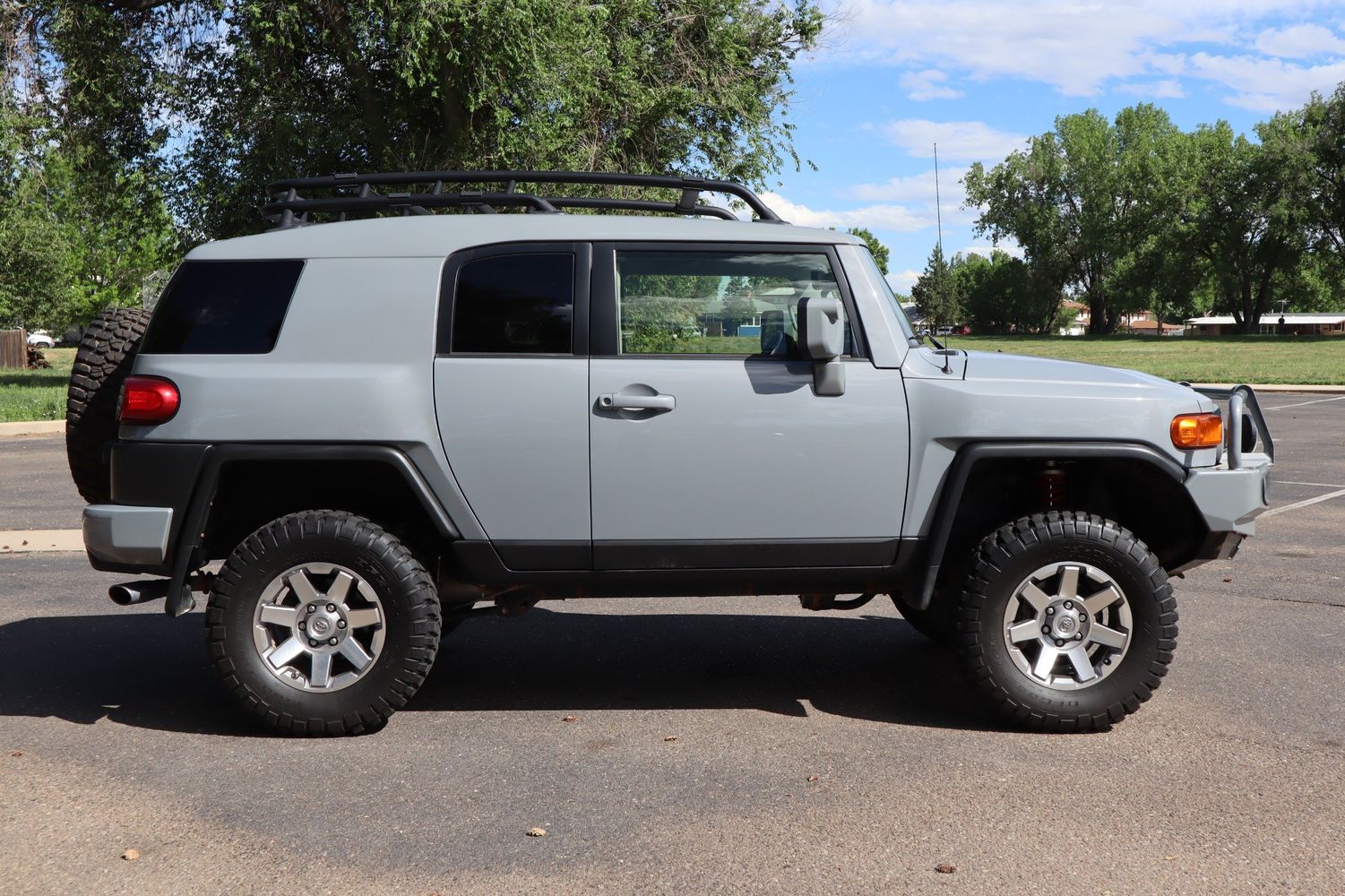 2014 Toyota FJ Cruiser Base | Victory Motors of Colorado