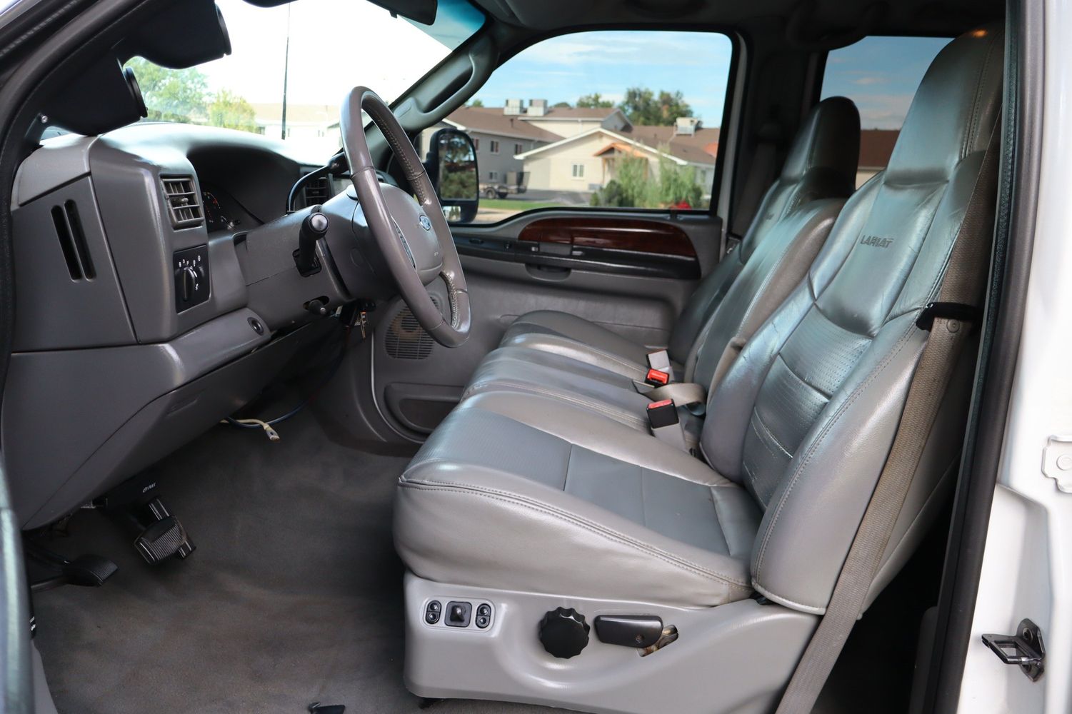 2003 Ford F-250 Super Duty Lariat | Victory Motors of Colorado