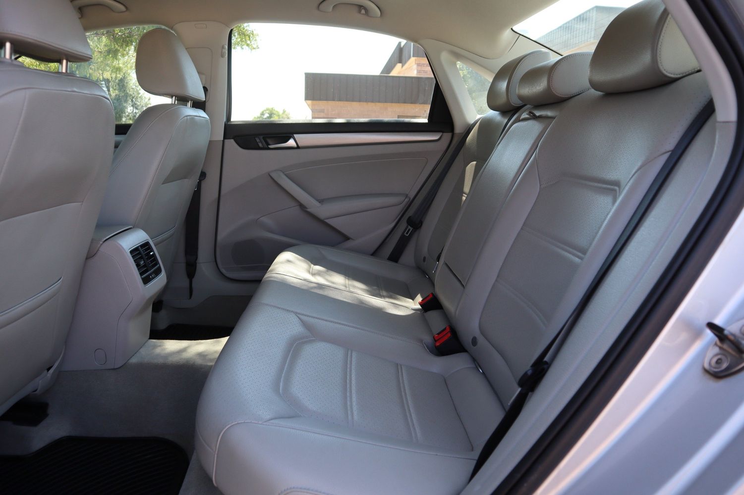 2014 Volkswagen Passat 1.8T SE | Victory Motors of Colorado