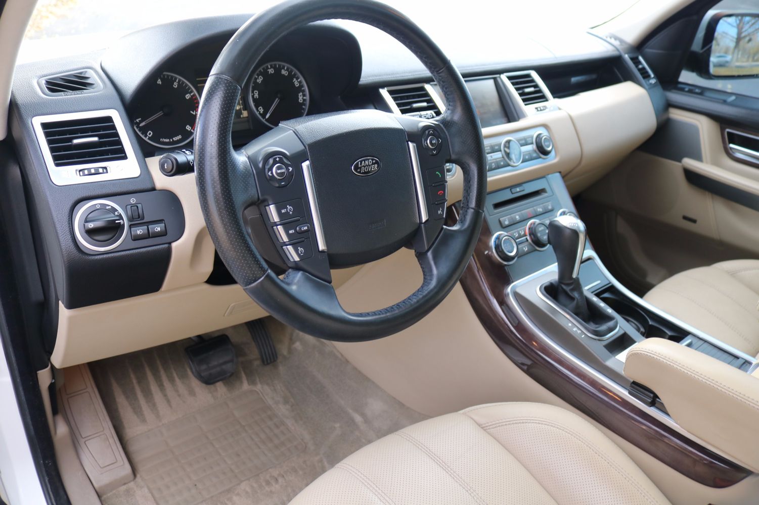 2010 Land Rover Range Rover Sport HSE | Victory Motors of Colorado