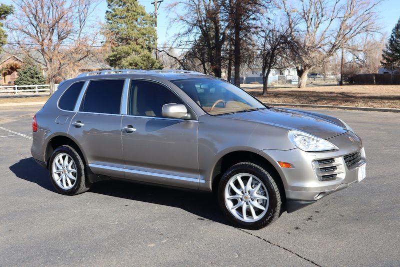 2008 Porsche Cayenne Photos