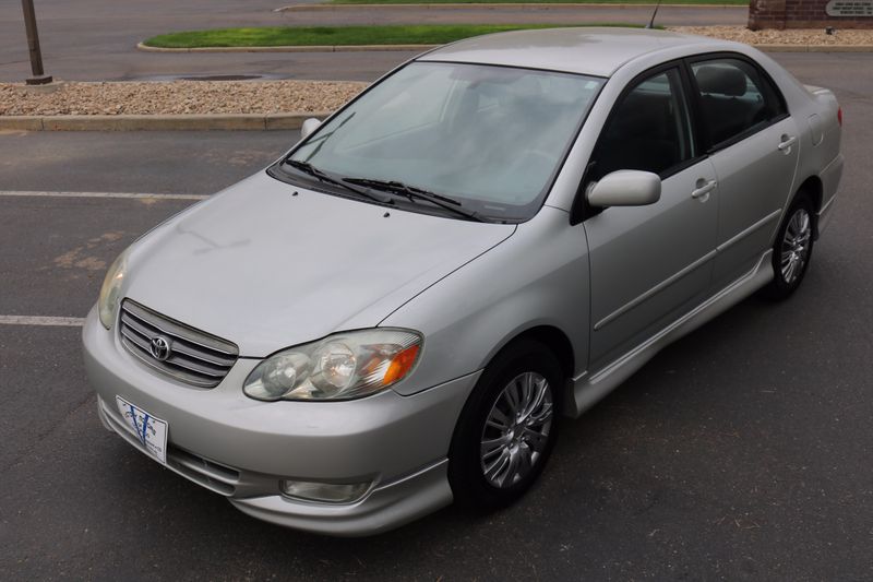 2003 Toyota Corolla Photos