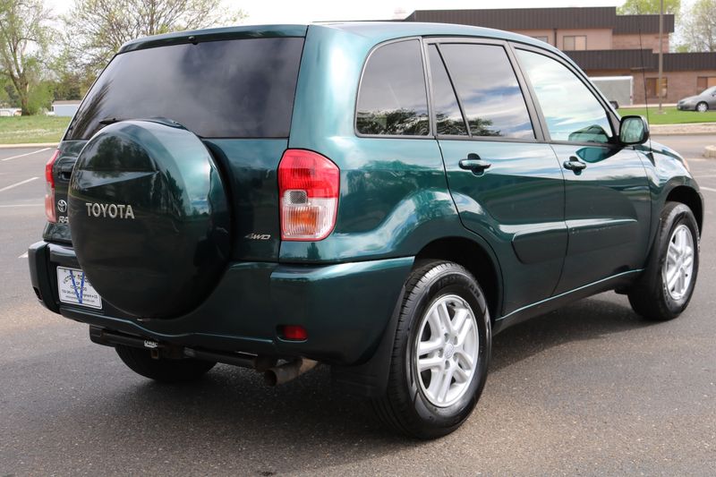 2002 Toyota RAV4 Photos