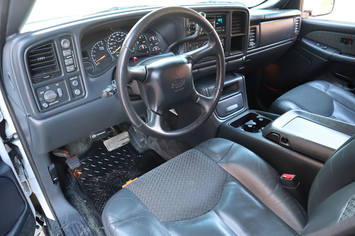 2002 Chevrolet Avalanche 1500 | Victory Motors of Colorado