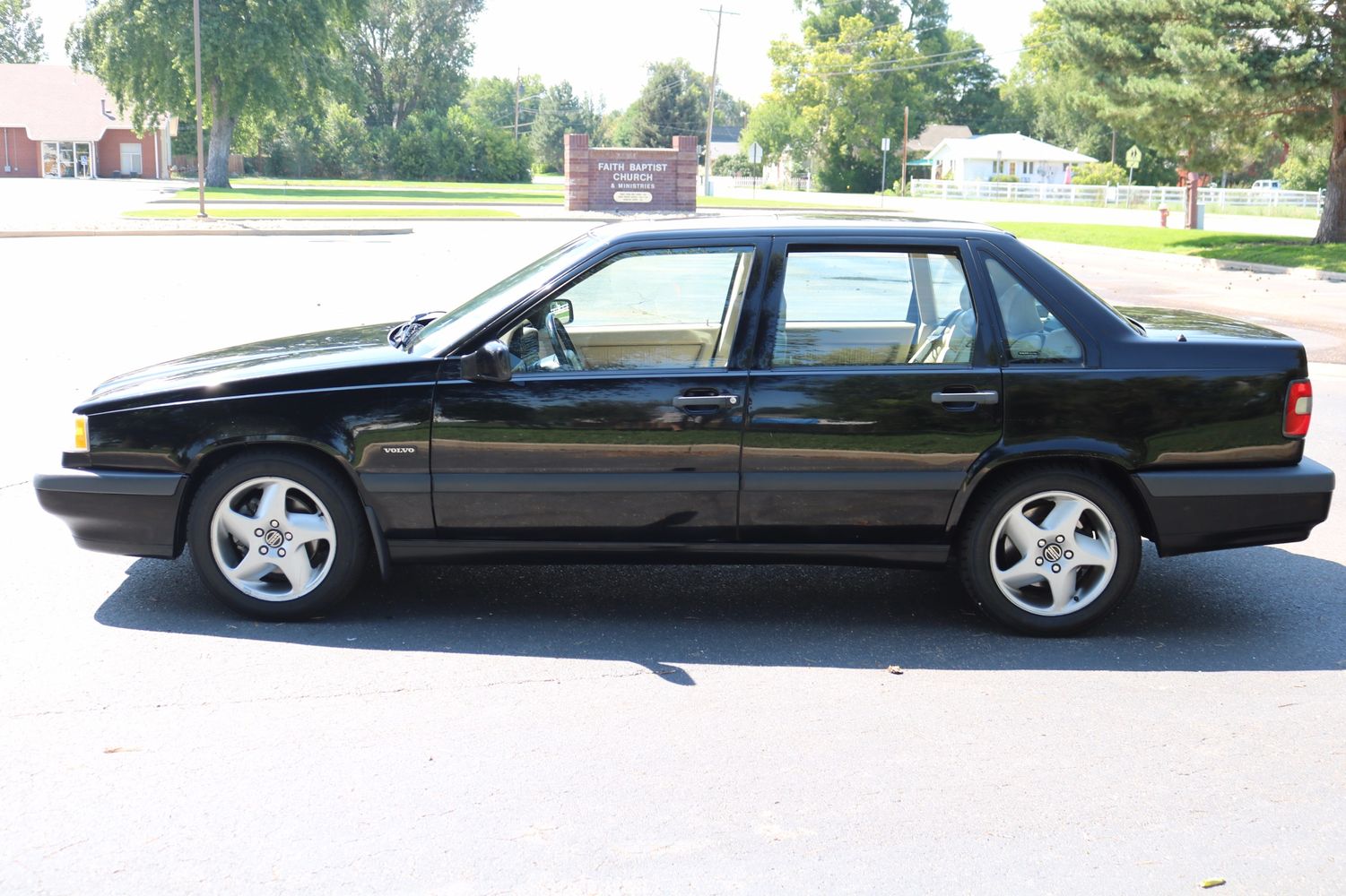 1995 Volvo 850 Turbo | Victory Motors of Colorado