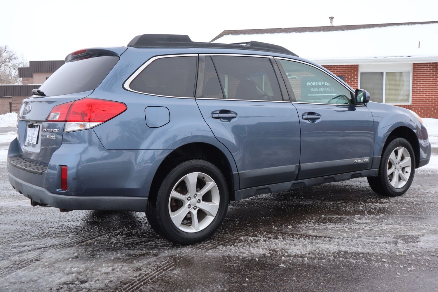 2013 Subaru Outback 2.5i Premium | Victory Motors of Colorado
