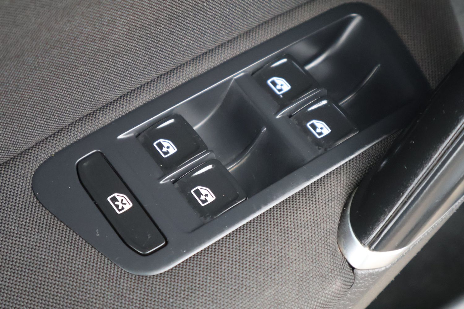 2018 Volkswagen Golf SportWagen TSI S 4Motion | Victory Motors of Colorado