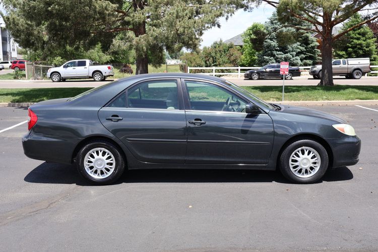 2002 Toyota Camry SE | Victory Motors of Colorado