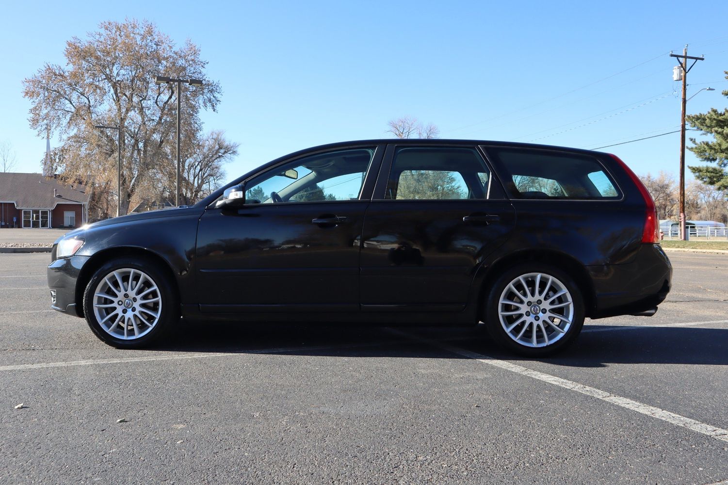 2011 Volvo V50 T5 | Victory Motors of Colorado